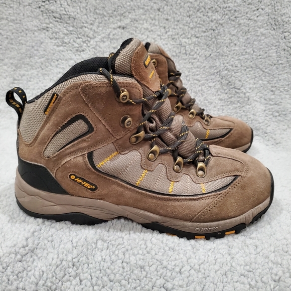Hi-Tec | Shoes | Hitec Mens Haka Trail Waterproof Light Hiking Boot 95 ...